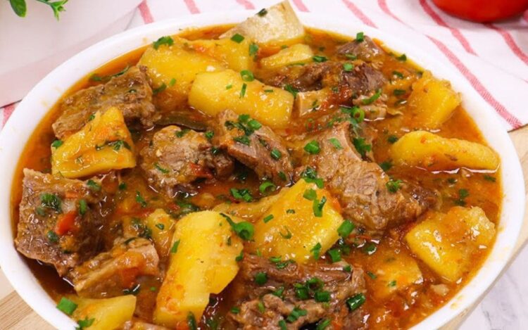 Vaca Atolada com Mandioca: Super Deliciosa e Fácil de Fazer