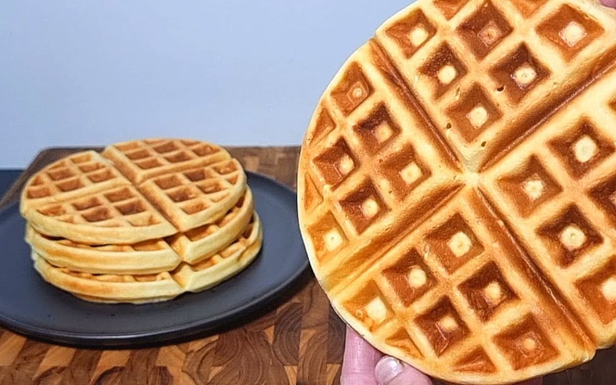 Waffles Caseiro Fácil, Delicioso e Pronto em Apenas 25 Minutos
