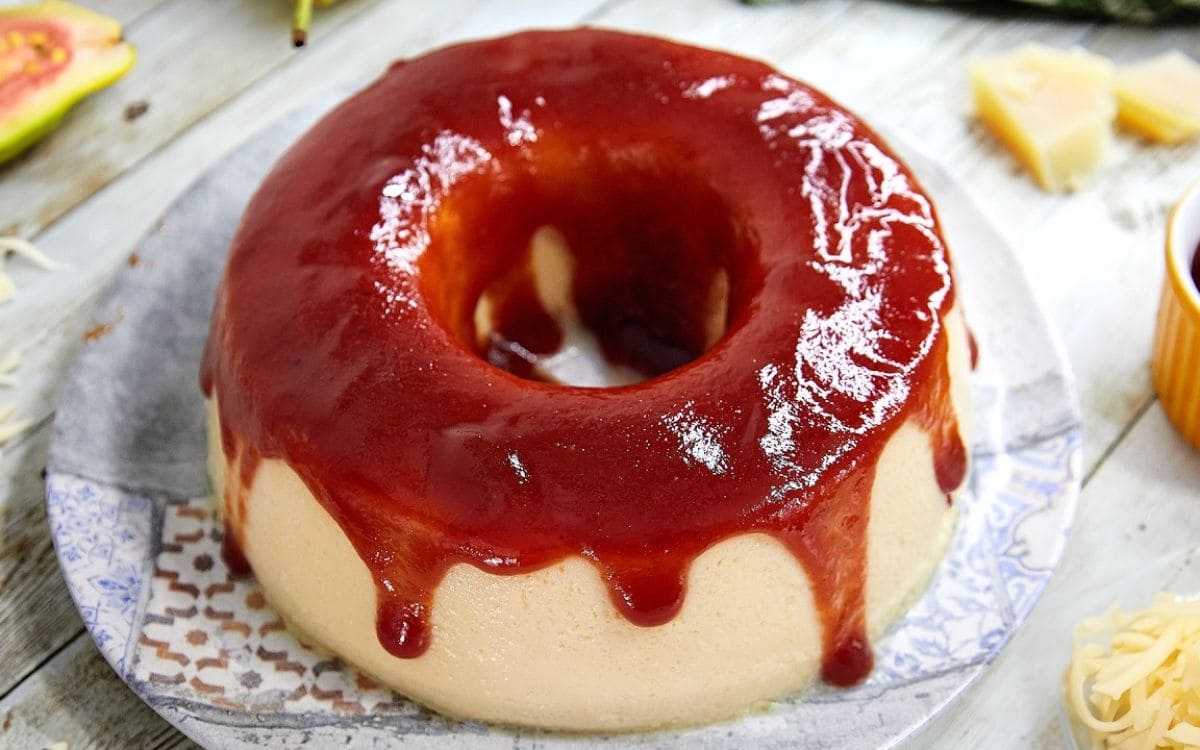 Pudim de Queijo com Goiabada Super Gostoso Feito na Panela