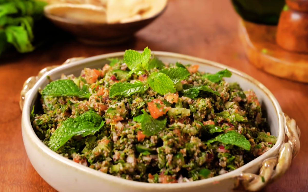 Tabule: Um Prato Árabe Simples Muito Gostoso e Fácil de Fazer