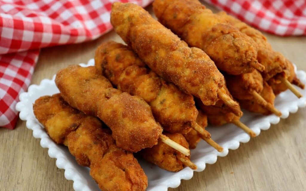 Espetinho de Frango Empanado: Crocante e Fácil de Fazer