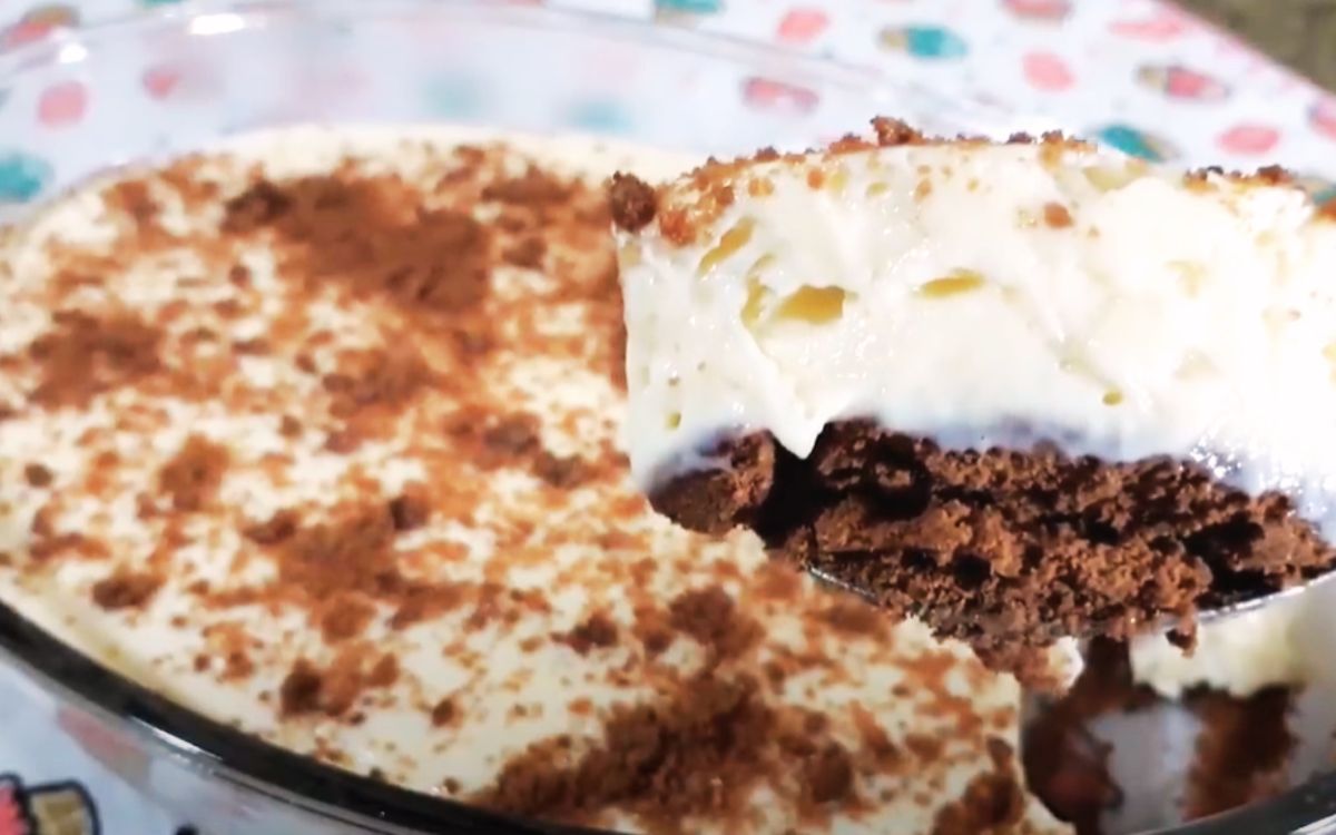 Torta Doce DELICIOSA Feita com Apenas 4 Ingredientes Simples